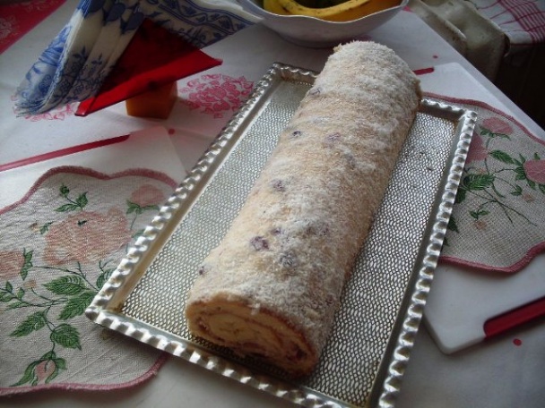 Kokosovo-banánová roláda ( fotorecept) - recept | Varecha.sk