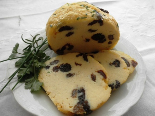 Veľkonočný syrek s hrozienkami (fotorecept) - recept | Varecha.sk