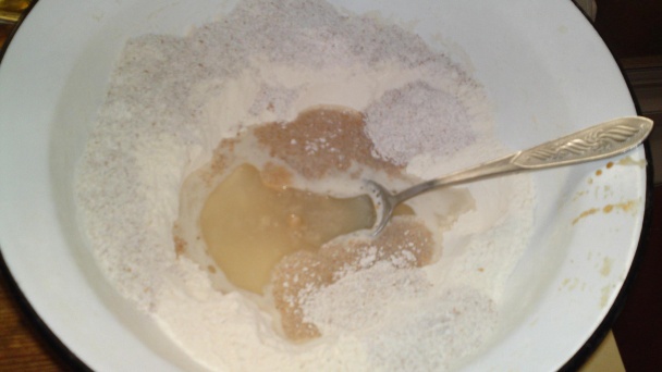 Grahamové rožky so sezamom (fotorecept) - recept | Varecha.sk