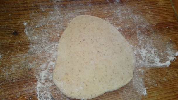 Grahamové rožky so sezamom (fotorecept) - recept | Varecha.sk