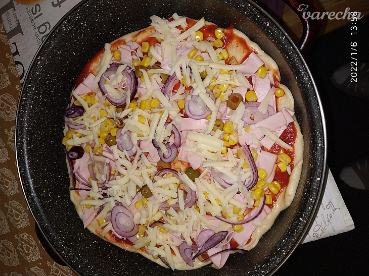 pizza domaca - recept | Varecha.sk