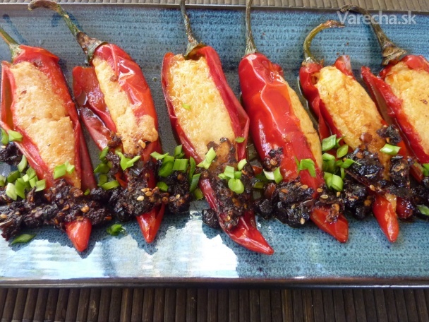 Plnene feferonky pre masochistov - recept | Varecha.sk
